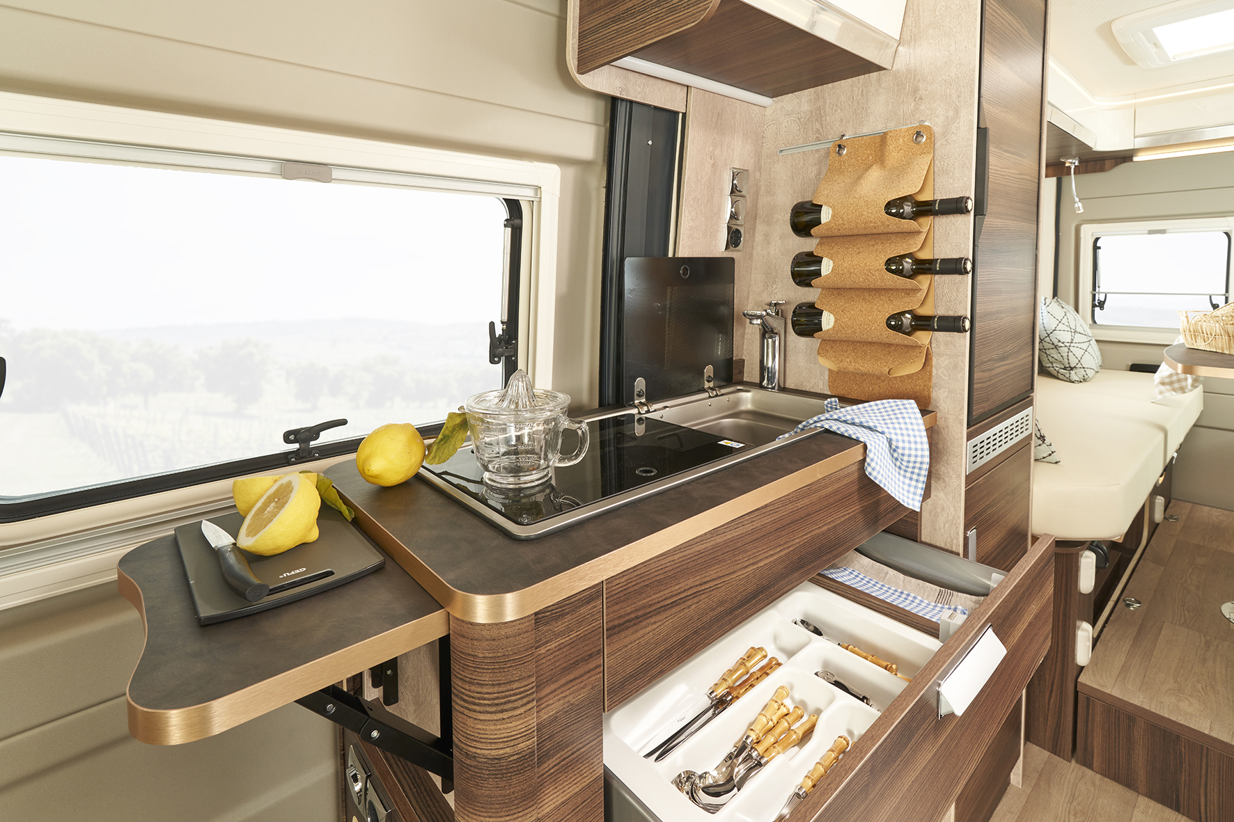 Laika-EV-645-0142-04 | Laika